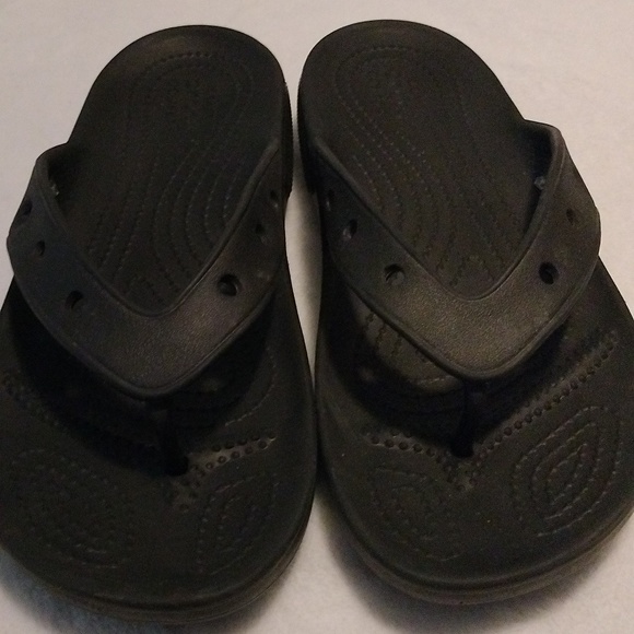CROCS | Shoes | Crocs Samdals Size M7 W9 | Poshmark